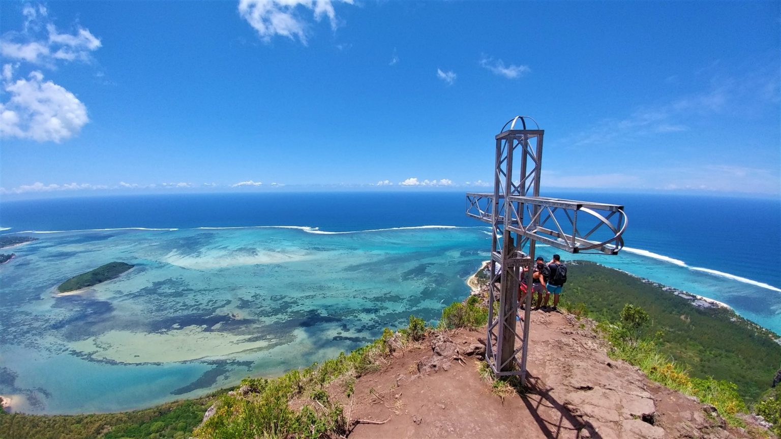 Hiking Le Morne Brabant Mountain, Mauritius - ISL AVENUE
